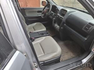 Honda CR-V 2002 Rīga, ar dzinēja tilpumu 2.00 L un nobraukumu 250 tūkst. km par 1200 €, foto 11 vietnē AUTOMOTO.COM.LV