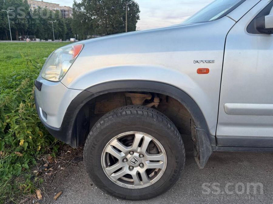 Honda CR-V 2002 Rīga, ar dzinēja tilpumu 2.00 L un nobraukumu 377 tūkst. km par 650 €, foto 7 vietnē AUTOMOTO.COM.LV