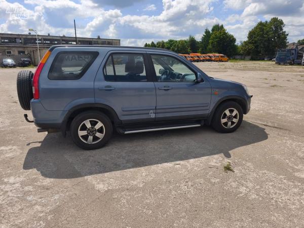 Honda CR-V 2002 in Kelme, with an engine capacity of 2.00 L and mileage of 350 thousand km for 1350 €, photo 6 on AUTOMOTO.COM.LV