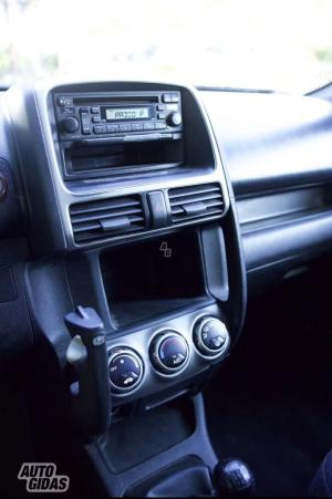 Honda CR-V 2002 in Siauliai, with an engine capacity of 2.00 L and mileage of 312 thousand km for 2000 €, photo 13 on AUTOMOTO.COM.LV