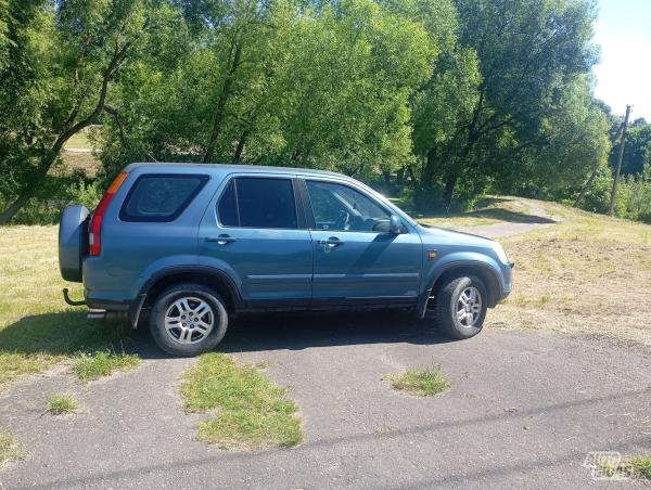 Honda CR-V 2003 in Kaunas, with an engine capacity of 2.00 L and mileage of 320 thousand km for 1250 €, photo 3 on AUTOMOTO.COM.LV