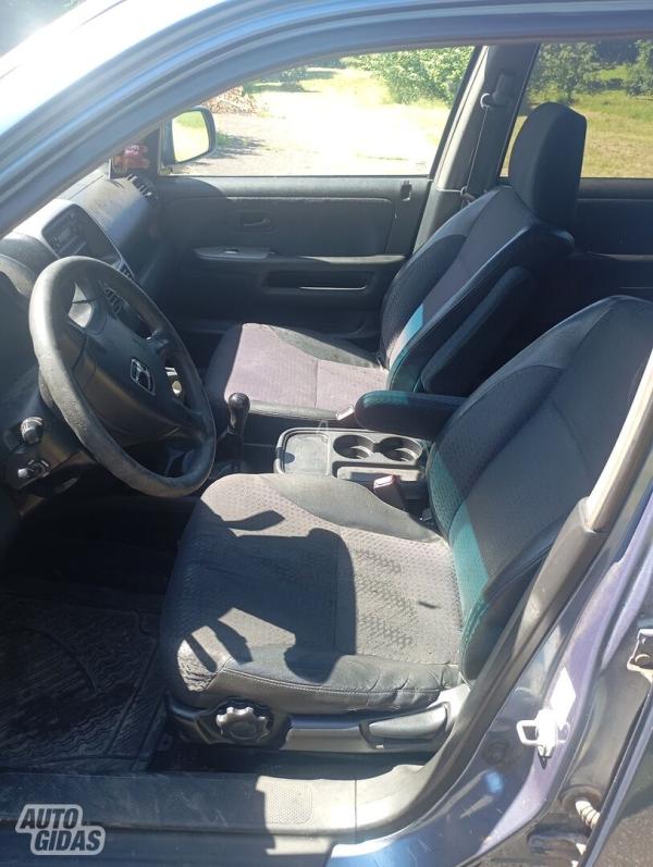 Honda CR-V 2003 in Kaunas, with an engine capacity of 2.00 L and mileage of 320 thousand km for 1250 €, photo 8 on AUTOMOTO.COM.LV
