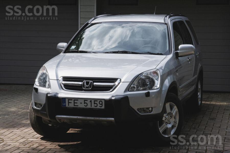 Honda CR-V 2004 Rīga, ar dzinēja tilpumu 2.00 L un nobraukumu 273 tūkst. km par 3900 €, foto 1 vietnē AUTOMOTO.COM.LV