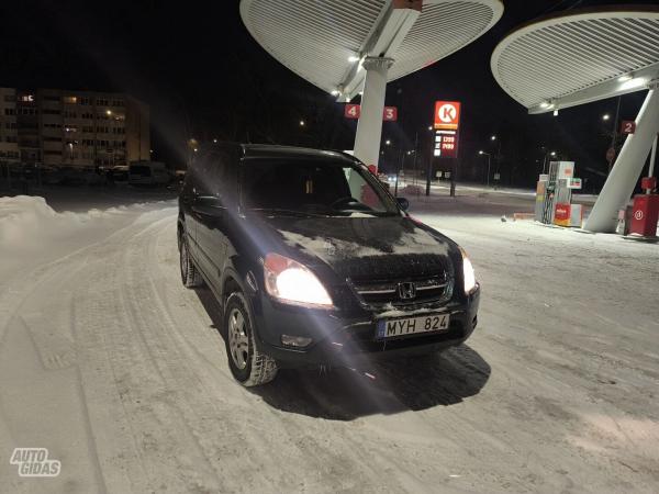 Honda CR-V 2004 Šauļi, ar dzinēja tilpumu 2.20 L un nobraukumu 330 tūkst. km par 2500 €, foto 4 vietnē AUTOMOTO.COM.LV