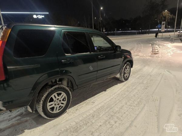 Honda CR-V 2004 Šauļi, ar dzinēja tilpumu 2.20 L un nobraukumu 330 tūkst. km par 2500 €, foto 6 vietnē AUTOMOTO.COM.LV