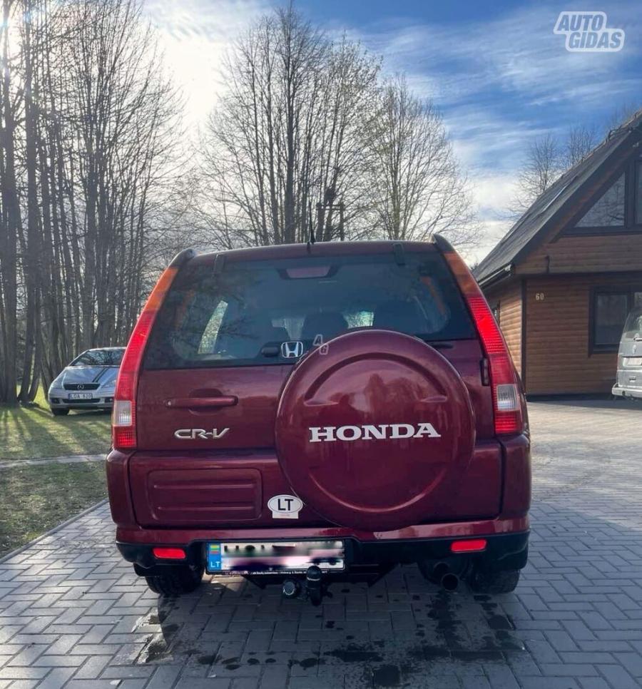 Honda CR-V 2004 in Ignalina, with an engine capacity of 2.00 L and mileage of 259 thousand km for 2900 €, photo 7 on AUTOMOTO.COM.LV