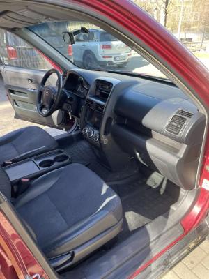 Honda CR-V 2004 in Ignalina, with an engine capacity of 2.00 L and mileage of 259 thousand km for 2900 €, photo 13 on AUTOMOTO.COM.LV