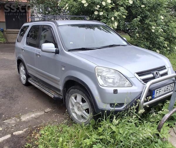 Honda CR-V 2004 Jelgava, ar dzinēja tilpumu 2.00 L un nobraukumu 313 tūkst. km par 1950 €, foto 1 vietnē AUTOMOTO.COM.LV