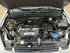 Honda CR-V 2004 in Telschi, with an engine capacity of 2.00 L and mileage of 205 thousand km for 3500 €, photo 8 on AUTOMOTO.COM.LV