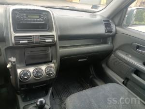 Honda CR-V 2005 Rīga, ar dzinēja tilpumu 2.00 L un nobraukumu 325 tūkst. km par 1750 €, foto 9 vietnē AUTOMOTO.COM.LV