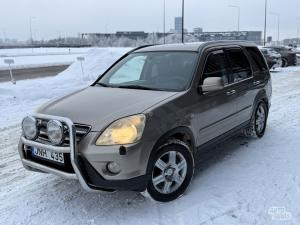 Honda CR-V 2005 in Vilnius, with an engine capacity of 2.00 L and mileage of 4221 thousand km for 3300 €, photo 2 on AUTOMOTO.COM.LV