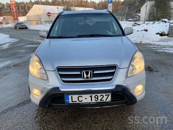Honda CR-V 2005 in Riga, with an engine capacity of 2.20 L and mileage of 323 thousand km for 2500 €, photo 2 on AUTOMOTO.COM.LV
