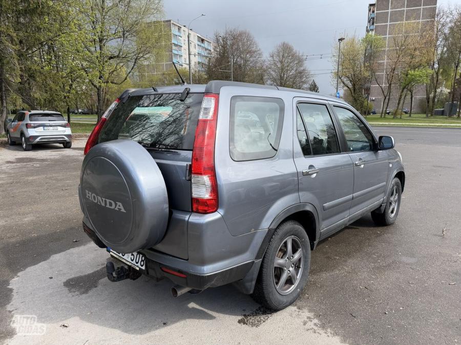 Honda CR-V 2005 Kauņa, ar dzinēja tilpumu 2.00 L un nobraukumu 361 tūkst. km par 1450 €, foto 6 vietnē AUTOMOTO.COM.LV