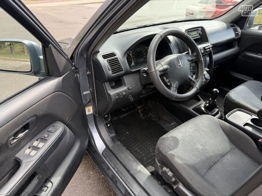 Honda CR-V 2005 Kauņa, ar dzinēja tilpumu 2.00 L un nobraukumu 361 tūkst. km par 1450 €, foto 14 vietnē AUTOMOTO.COM.LV