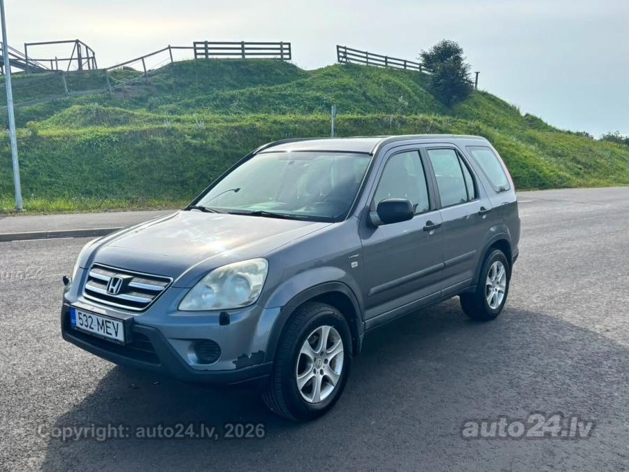 Honda CR-V 2005 Narva, ar dzinēja tilpumu 2.00 L un nobraukumu 354 tūkst. km par 1300 €, foto 1 vietnē AUTOMOTO.COM.LV