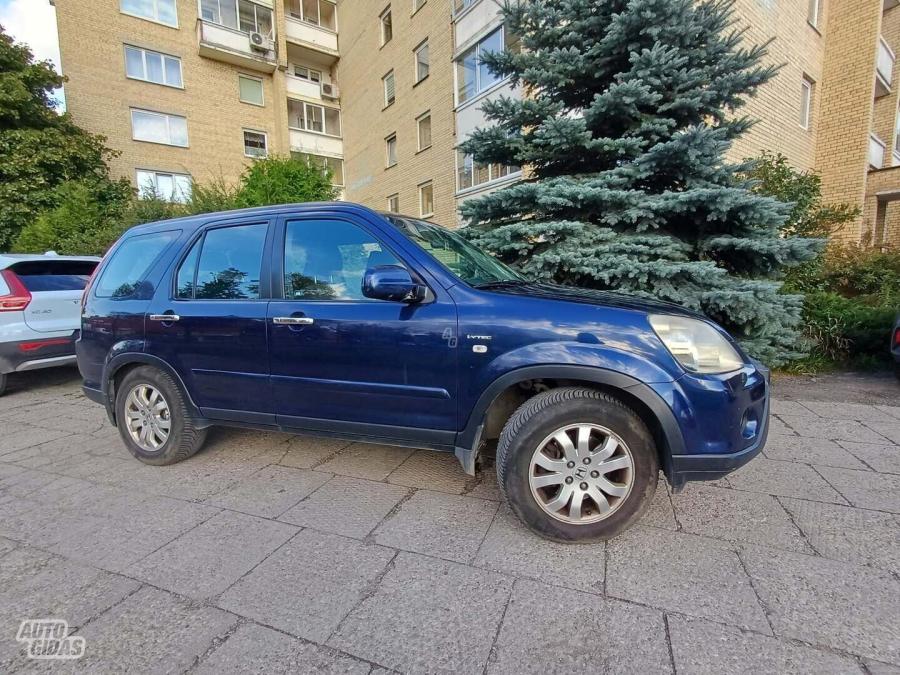 Honda CR-V 2005 Kauņa, ar dzinēja tilpumu 2.00 L un nobraukumu 295 tūkst. km par 3300 €, foto 1 vietnē AUTOMOTO.COM.LV
