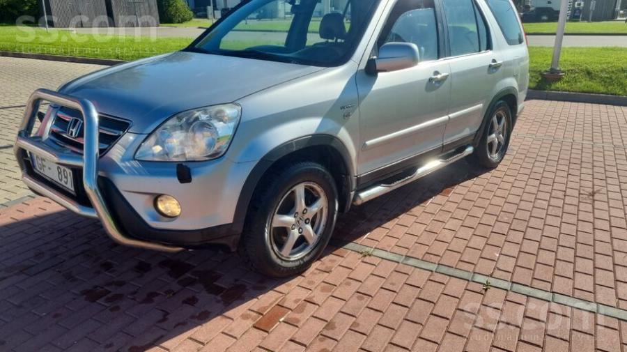 Honda CR-V 2006 in Jelgava, with an engine capacity of 2.00 L and mileage of 230 thousand km for 950 €, photo 6 on AUTOMOTO.COM.LV