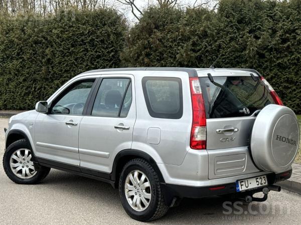 Honda CR-V 2006 Jelgava, ar dzinēja tilpumu 2.00 L un nobraukumu 280 tūkst. km par 2000 €, foto 4 vietnē AUTOMOTO.COM.LV