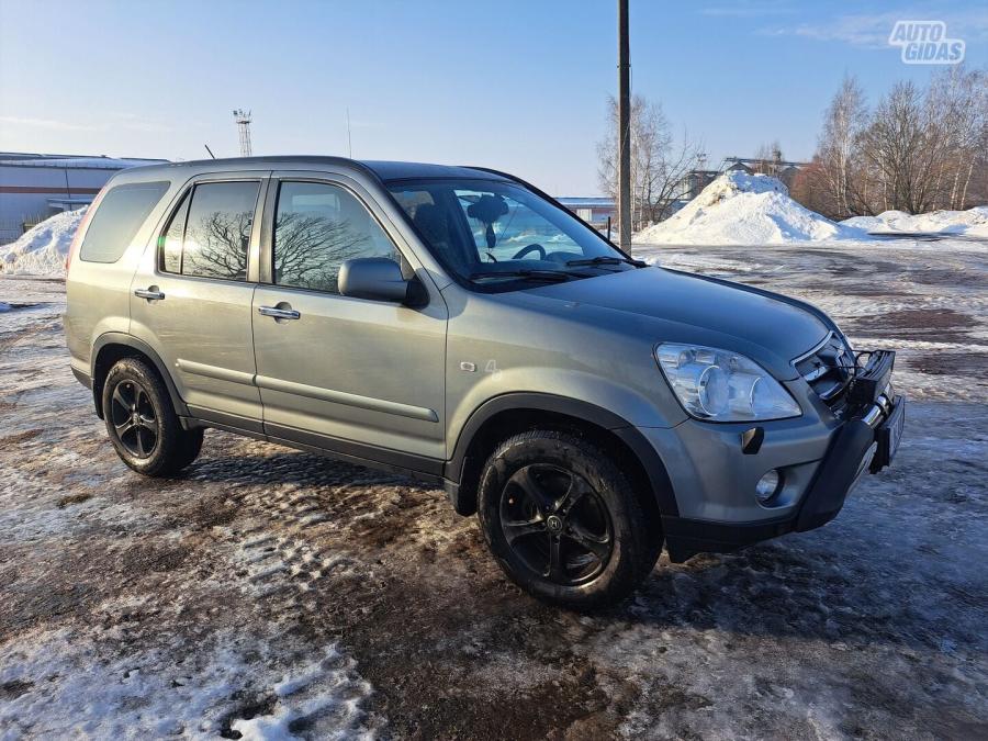 Honda CR-V 2006 in Radviliskis, with an engine capacity of 2.20 L and mileage of 245 thousand km for 2900 €, photo 2 on AUTOMOTO.COM.LV
