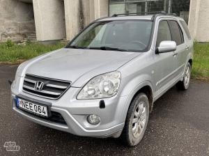 Honda CR-V 2006 in Vilnius, with an engine capacity of 2.20 L and mileage of 288 thousand km for 1650 €, photo  on AUTOMOTO.COM.LV