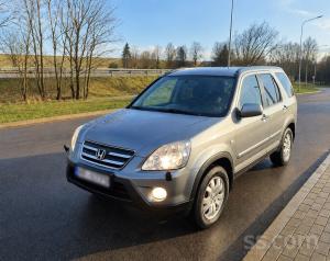 Honda CR-V 2006 in Valmiera, with an engine capacity of 2.20 L and mileage of 250 thousand km for 900 €, photo 3 on AUTOMOTO.COM.LV