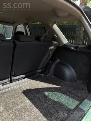 Honda CR-V 2006 in Valmiera, with an engine capacity of 2.20 L and mileage of 250 thousand km for 900 €, photo 6 on AUTOMOTO.COM.LV