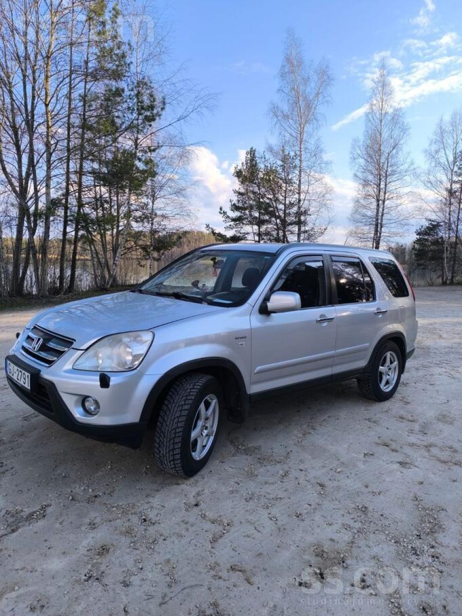 Honda CR-V 2006 in Riga, with an engine capacity of 2.00 L and mileage of 138 thousand km for 3000 €, photo 1 on AUTOMOTO.COM.LV