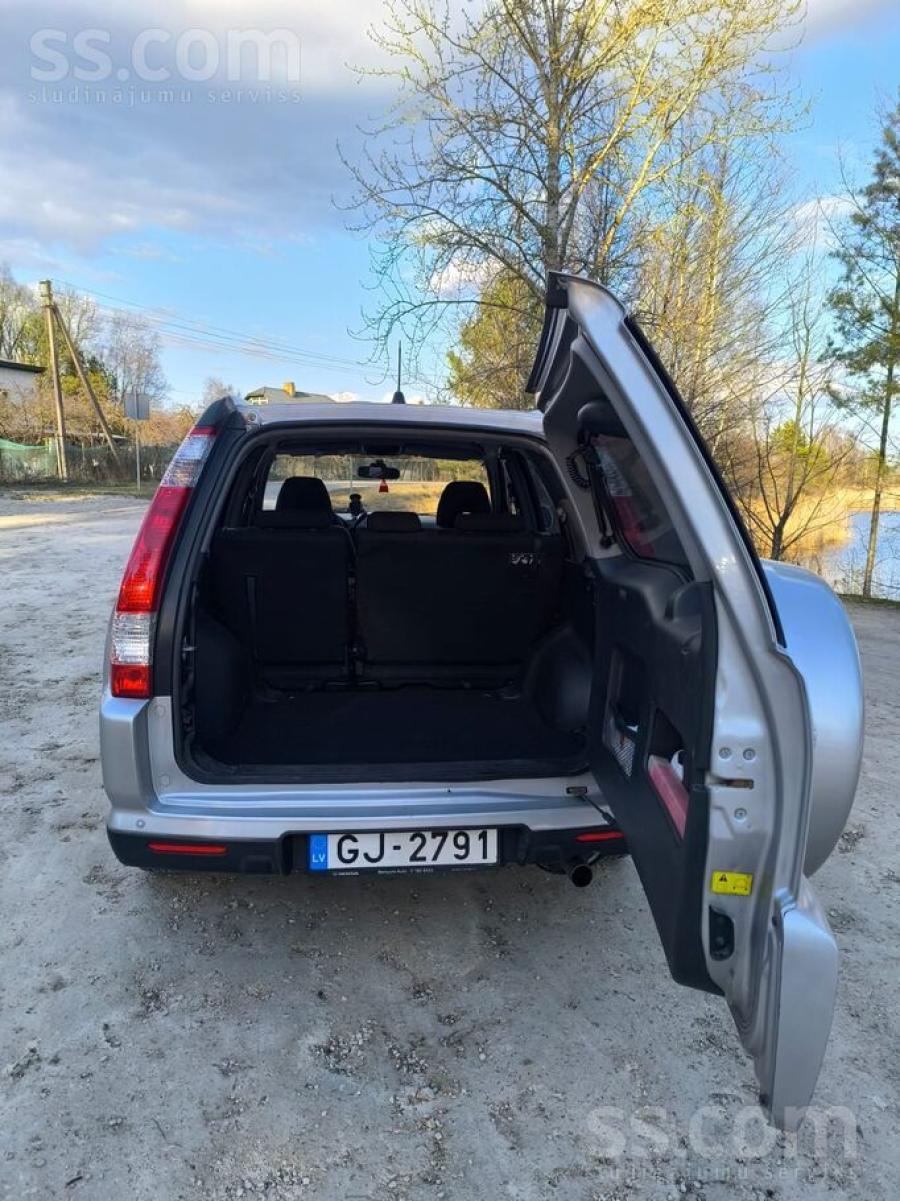 Honda CR-V 2006 in Riga, with an engine capacity of 2.00 L and mileage of 138 thousand km for 3000 €, photo 7 on AUTOMOTO.COM.LV