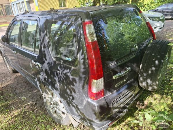 Honda CR-V 2006 Viļņa, ar dzinēja tilpumu 2.00 L un nobraukumu 214 tūkst. km par 799 €, foto 4 vietnē AUTOMOTO.COM.LV