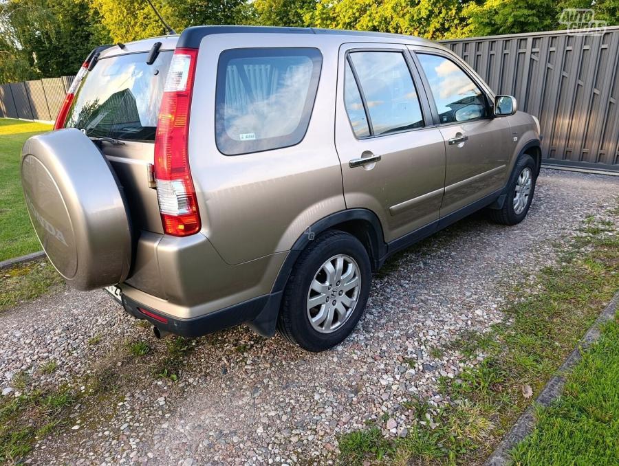 Honda CR-V 2006 Marijampole, ar dzinēja tilpumu 2.00 L un nobraukumu 233 tūkst. km par 2300 €, foto 6 vietnē AUTOMOTO.COM.LV