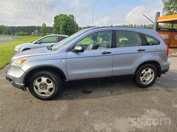 Honda CR-V 2007 Rīga, ar dzinēja tilpumu 2.40 L un nobraukumu 170 tūkst. km par 2650 €, foto 1 vietnē AUTOMOTO.COM.LV