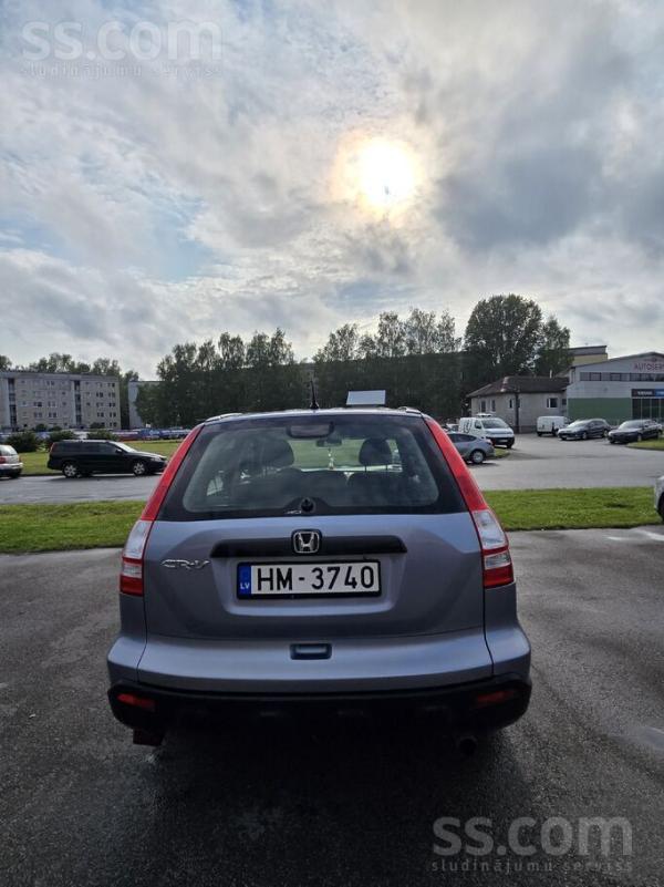 Honda CR-V 2007 Rīga, ar dzinēja tilpumu 2.40 L un nobraukumu 170 tūkst. km par 2650 €, foto 4 vietnē AUTOMOTO.COM.LV