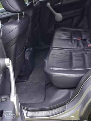 Honda CR-V 2007 in Utena, with an engine capacity of 2.20 L and mileage of 212 thousand km for 3850 €, photo 6 on AUTOMOTO.COM.LV