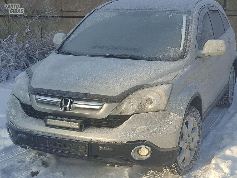 Honda CR-V 2007 in Siauliai, with an engine capacity of 2.00 L and mileage of 341 thousand km for 4650 €, photo 3 on AUTOMOTO.COM.LV