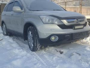 Honda CR-V 2007 in Siauliai, with an engine capacity of 2.00 L and mileage of 341 thousand km for 4650 €, photo 4 on AUTOMOTO.COM.LV