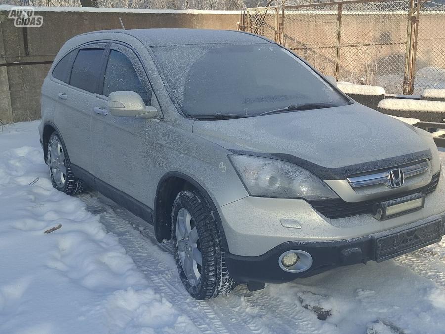 Honda CR-V 2007 in Siauliai, with an engine capacity of 2.00 L and mileage of 341 thousand km for 4650 €, photo 6 on AUTOMOTO.COM.LV