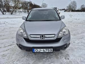 Honda CR-V 2007 in Saldus, with an engine capacity of 2.00 L and mileage of 279 thousand km for 4490 €, photo 8 on AUTOMOTO.COM.LV