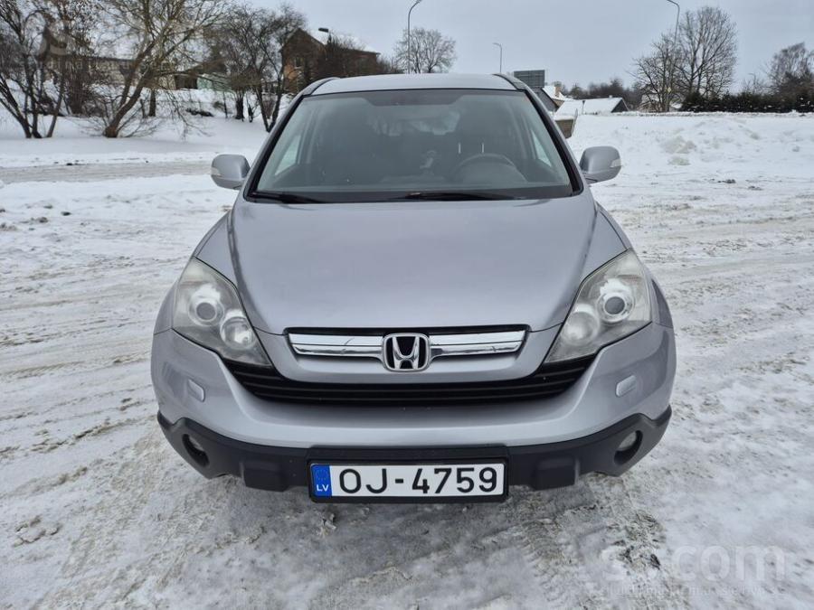 Honda CR-V 2007 in Saldus, with an engine capacity of 2.00 L and mileage of 279 thousand km for 4490 €, photo 8 on AUTOMOTO.COM.LV