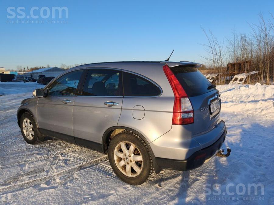 Honda CR-V 2007 Rīga, ar dzinēja tilpumu 2.20 L un nobraukumu 263 tūkst. km par 3500 €, foto 3 vietnē AUTOMOTO.COM.LV