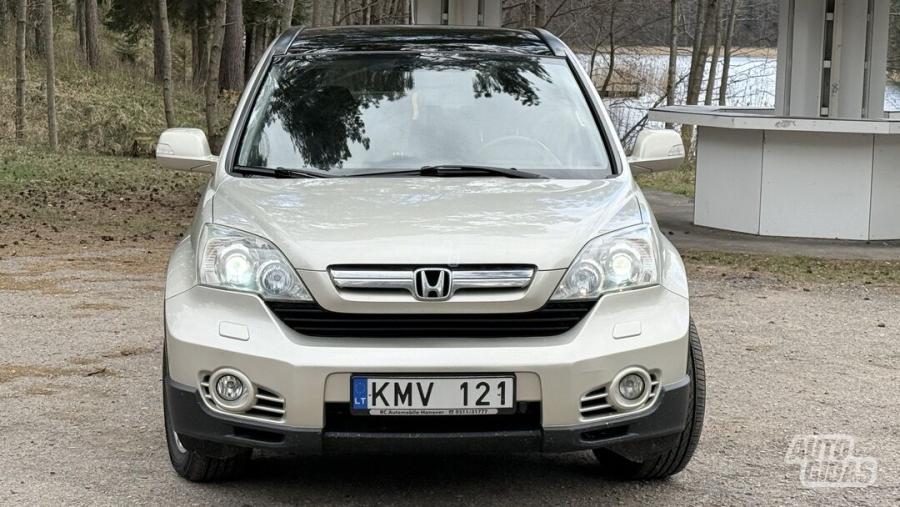 Honda CR-V 2007 in Varena, with an engine capacity of 2.20 L and mileage of 342 thousand km for 3700 €, photo 1 on AUTOMOTO.COM.LV