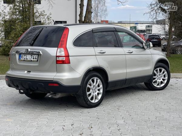 Honda CR-V 2007 Šauļi, ar dzinēja tilpumu 2.20 L un nobraukumu 293 tūkst. km par 3750 €, foto 4 vietnē AUTOMOTO.COM.LV
