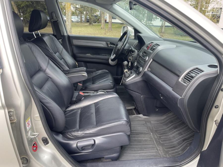 Honda CR-V 2007 Šauļi, ar dzinēja tilpumu 2.20 L un nobraukumu 293 tūkst. km par 3750 €, foto 16 vietnē AUTOMOTO.COM.LV