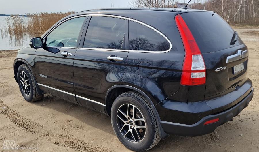 Honda CR-V 2007 Šauļi, ar dzinēja tilpumu 2.20 L un nobraukumu 267 tūkst. km par 4000 €, foto 4 vietnē AUTOMOTO.COM.LV