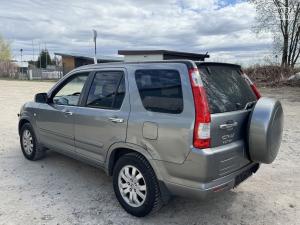 Honda CR-V 2007 in Vilnius, with an engine capacity of 2.20 L and mileage of 270 thousand km for 2490 €, photo 7 on AUTOMOTO.COM.LV