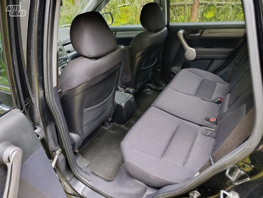 Honda CR-V 2007 Ignalina, ar dzinēja tilpumu 2.20 L un nobraukumu 355 tūkst. km par 3650 €, foto 6 vietnē AUTOMOTO.COM.LV