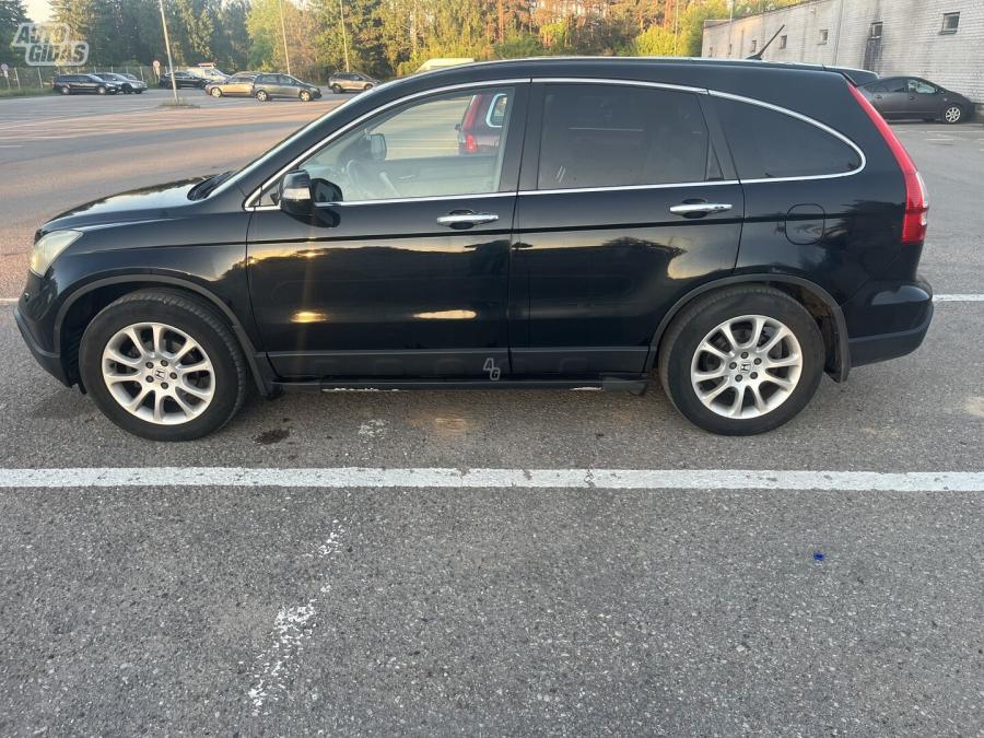 Honda CR-V 2007 Viļņa, ar dzinēja tilpumu 2.20 L un nobraukumu 335 tūkst. km par 2400 €, foto 1 vietnē AUTOMOTO.COM.LV