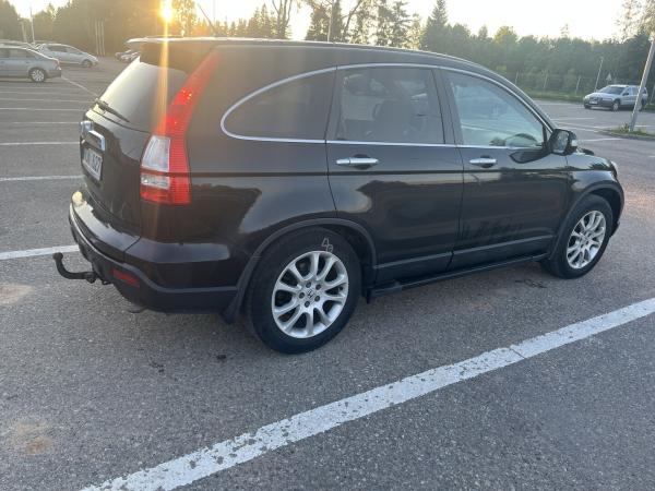 Honda CR-V 2007 Viļņa, ar dzinēja tilpumu 2.20 L un nobraukumu 335 tūkst. km par 2400 €, foto 5 vietnē AUTOMOTO.COM.LV