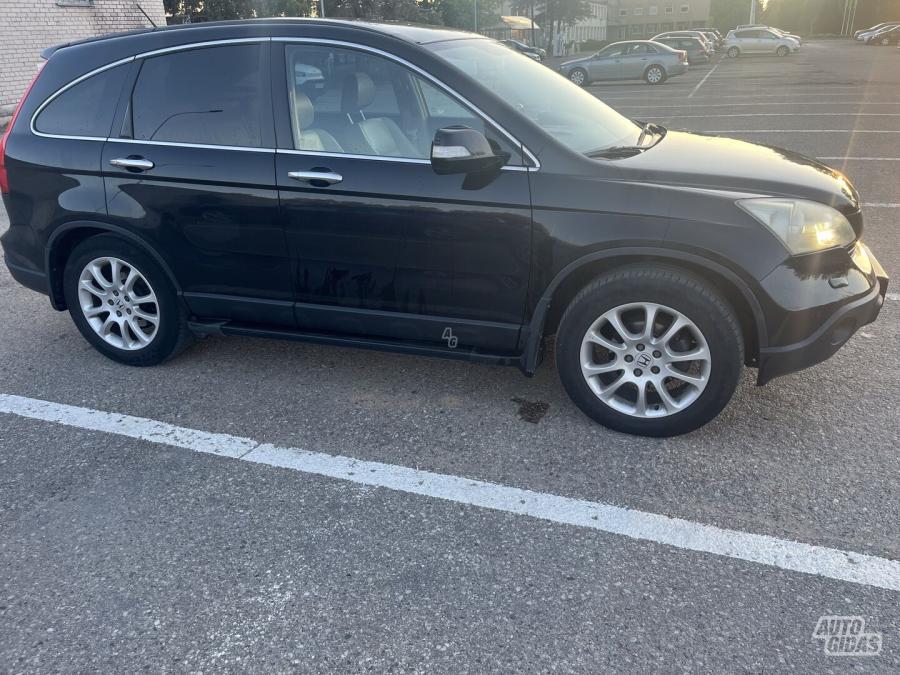 Honda CR-V 2007 Viļņa, ar dzinēja tilpumu 2.20 L un nobraukumu 335 tūkst. km par 2400 €, foto 8 vietnē AUTOMOTO.COM.LV