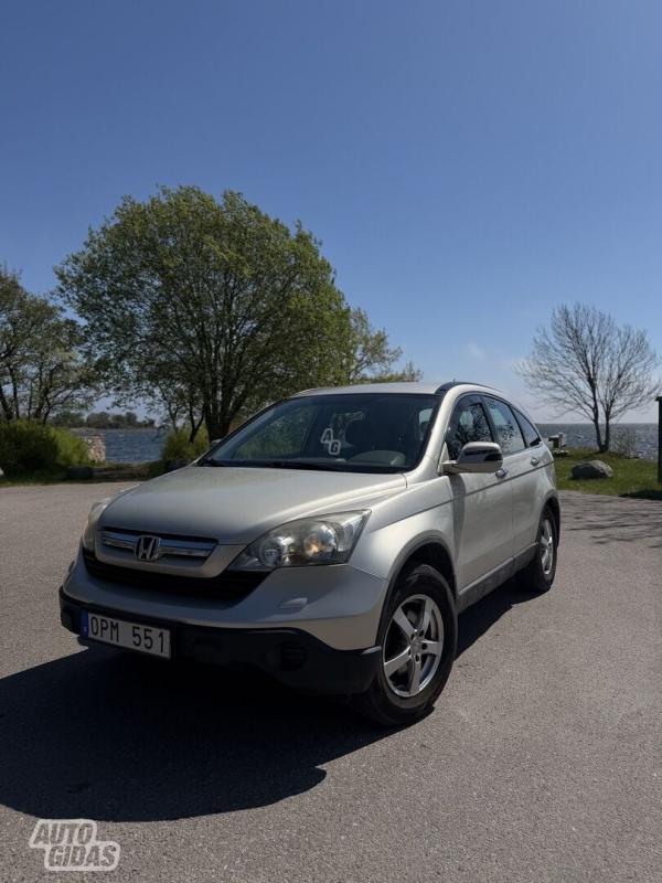 Honda CR-V 2007 in Kaunas, with an engine capacity of 2.20 L and mileage of 322 thousand km for 2900 €, photo 1 on AUTOMOTO.COM.LV