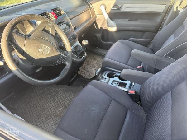 Honda CR-V 2007 in Kaunas, with an engine capacity of 2.20 L and mileage of 322 thousand km for 2900 €, photo 8 on AUTOMOTO.COM.LV